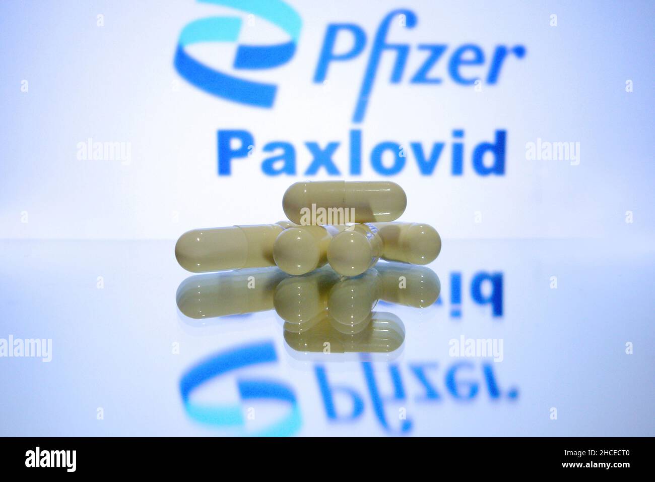 Pfizer's paxlovid hi-res stock photography and images - Alamy