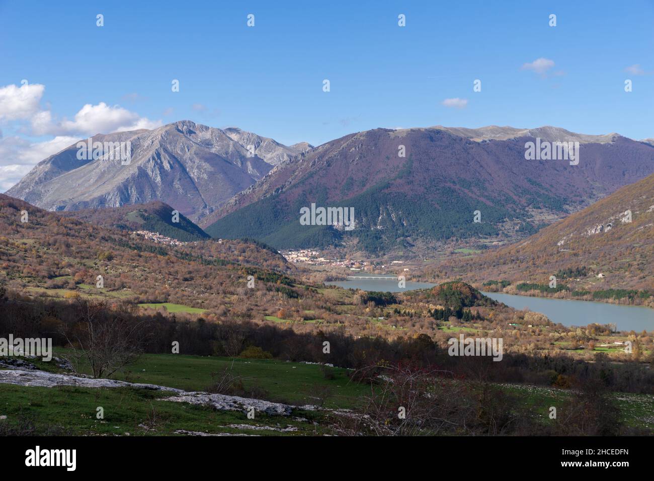 Lago di Barrea lake, Barrea village, National Park of Abruzzo, Abruzzo ...