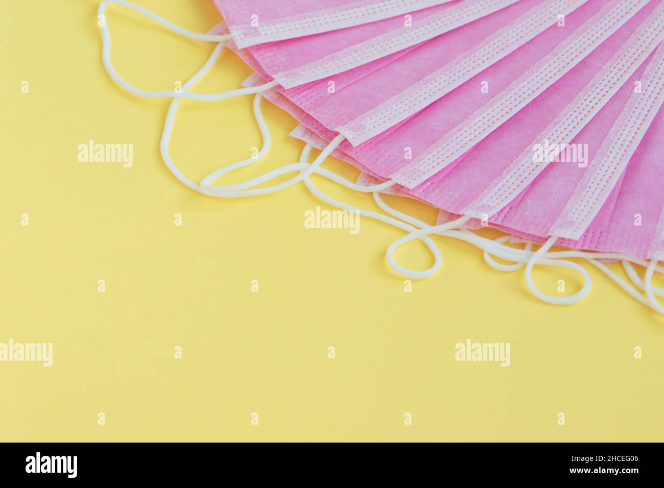 Medical surgical masks hi-res stock photography and images - Alamy