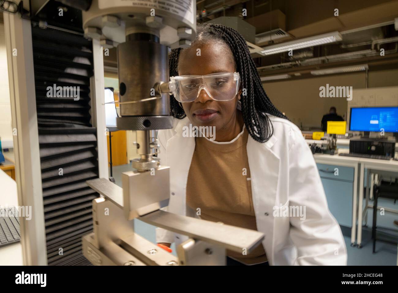Engineering Students in laboratory and workshop Stock Photo - Alamy