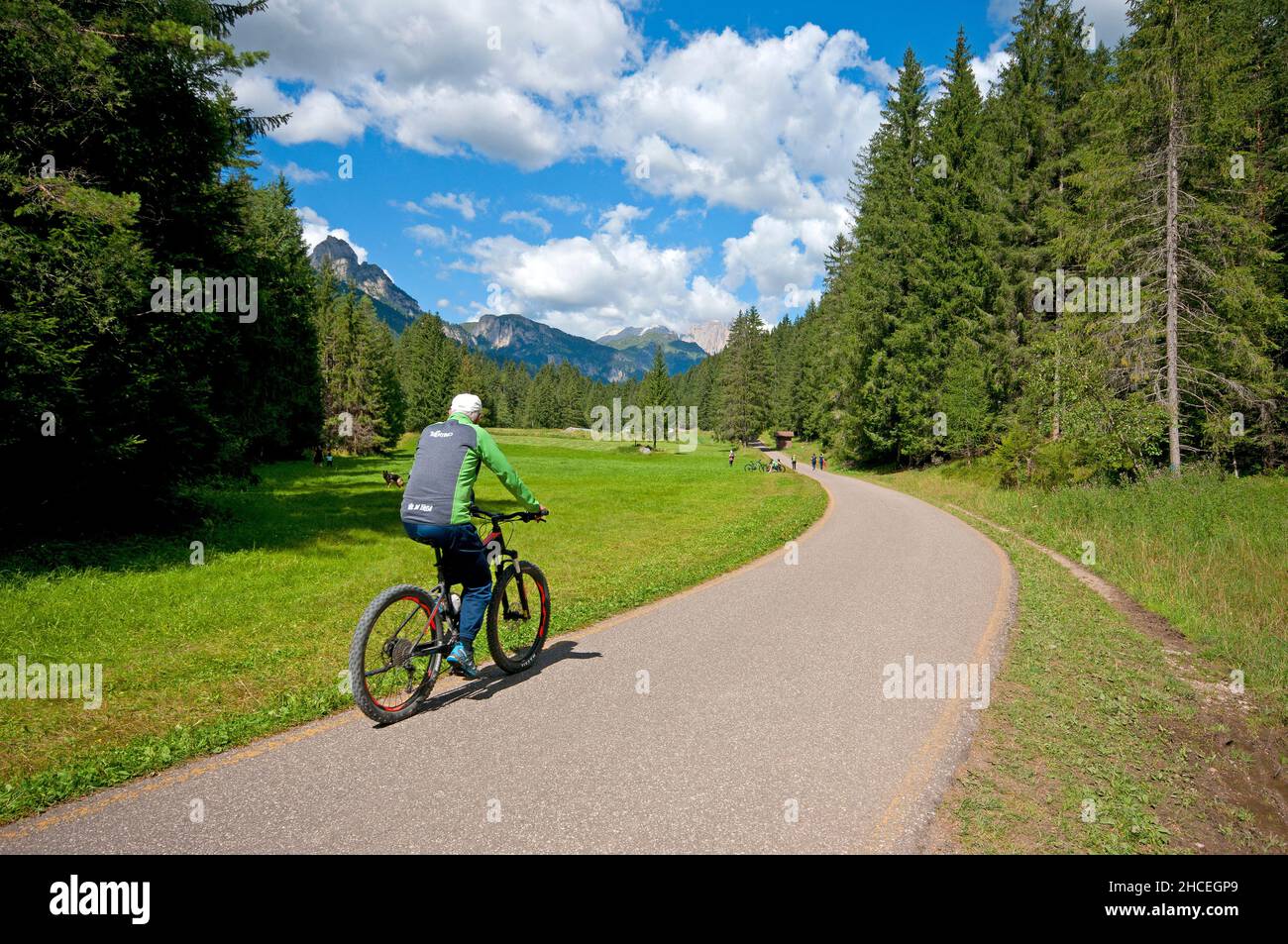 Bikeways hi-res stock photography and images - Alamy