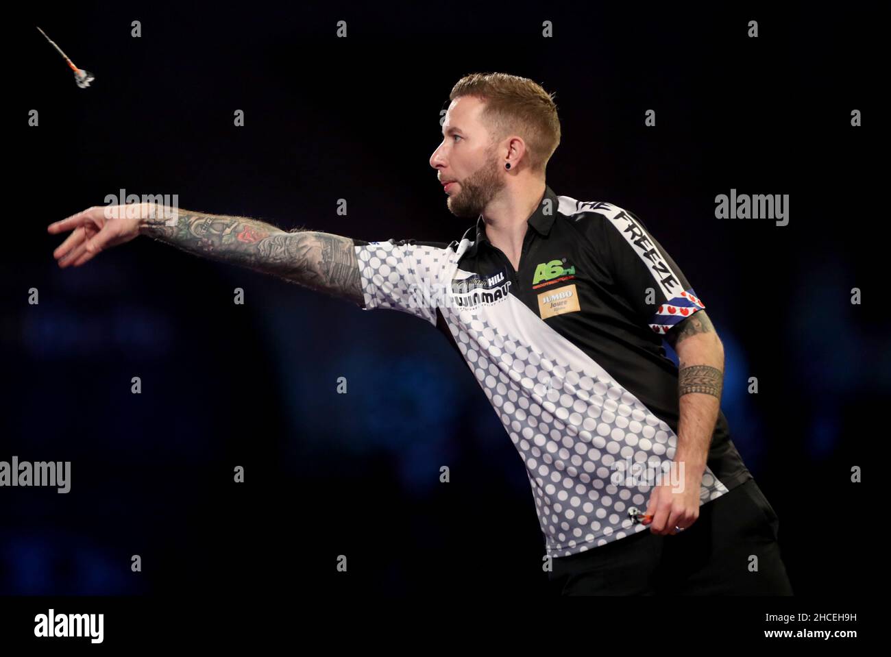 Danny Noppert in action against Ryan Searle during day eleven of the ...