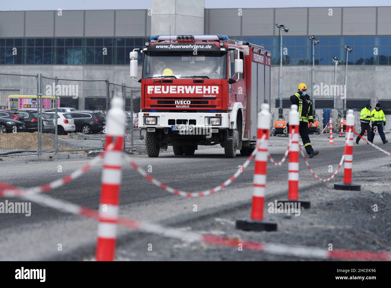 Tesla car fire hi-res stock photography and images - Alamy