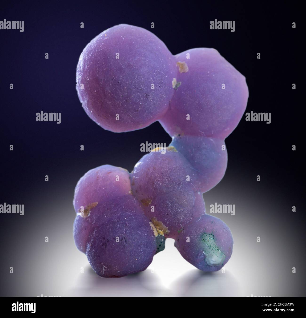 garnet mineral specimen stone rock geology gem crystal Stock Photo - Alamy