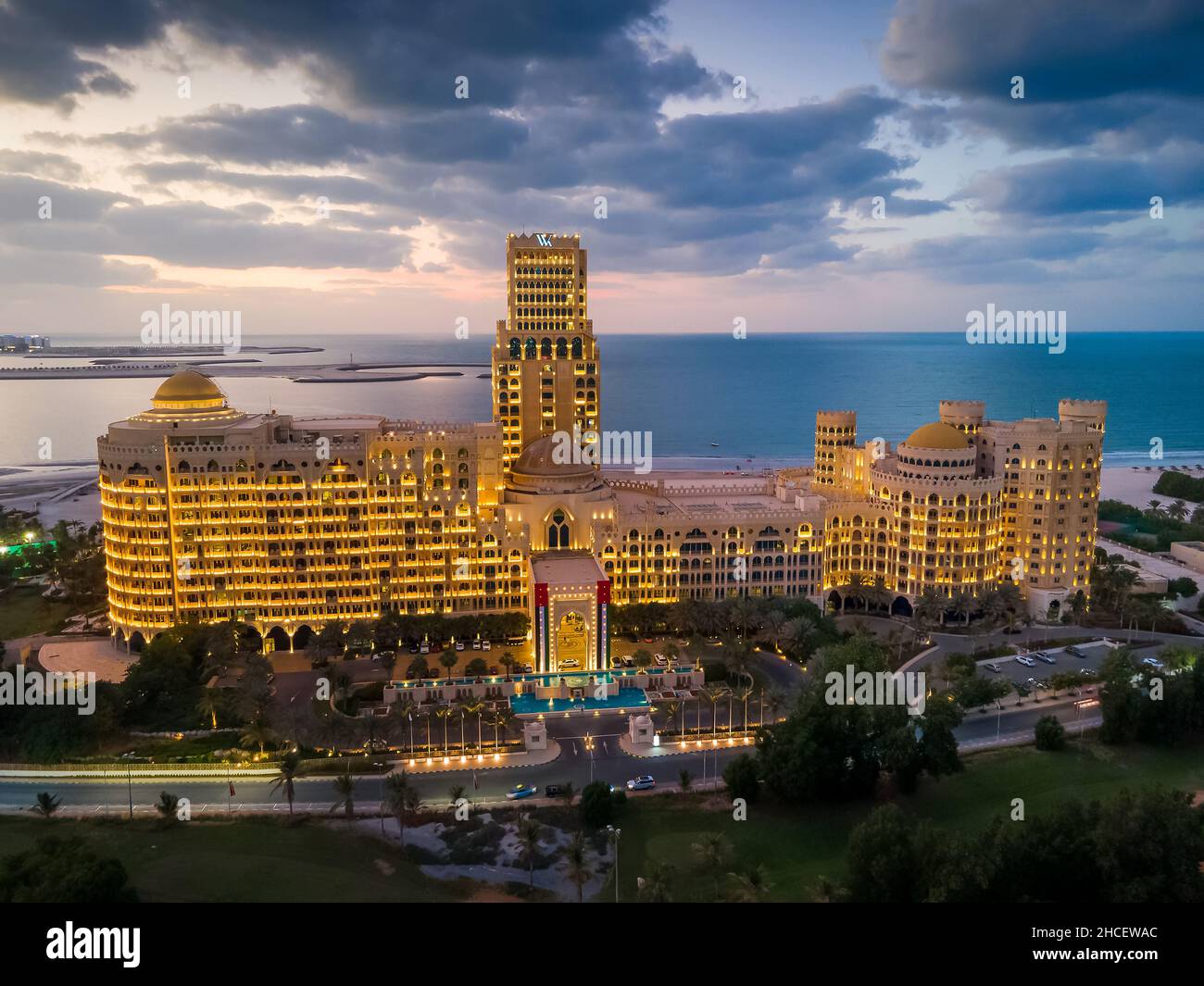 Waldorf astoria hotel hi-res stock photography and images - Alamy