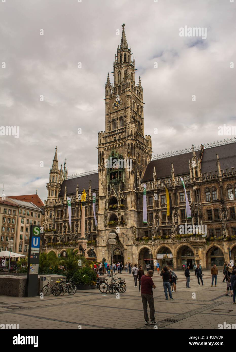 Marienplatz s bahn hi-res stock photography and images - Alamy