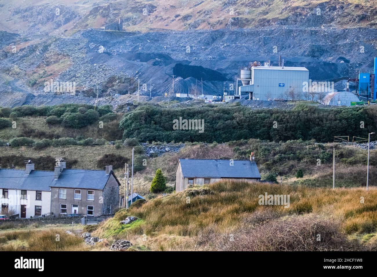 Welsh mining industry houses hi-res stock photography and images - Alamy