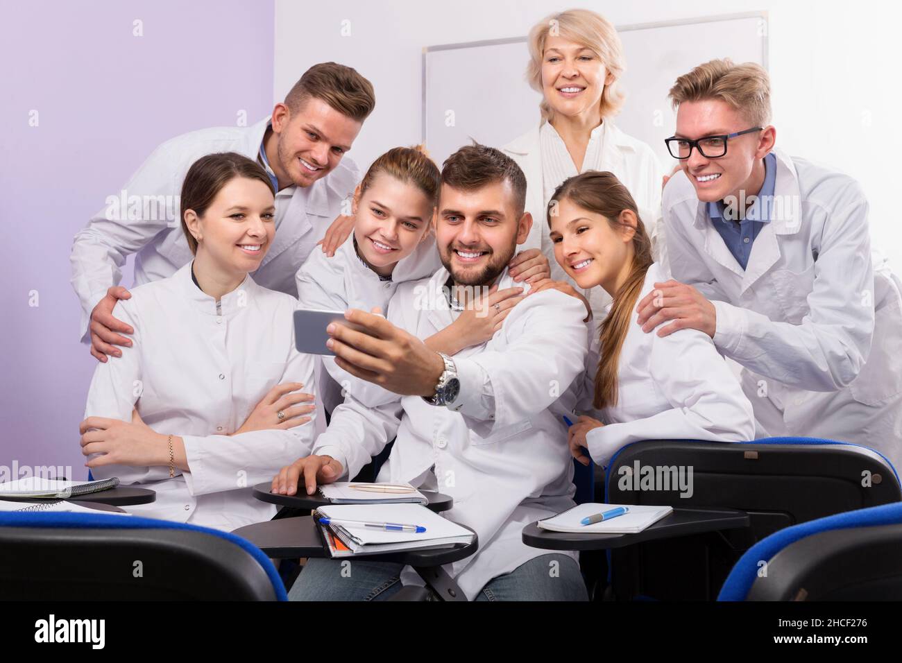 Lecturer taking class students hi-res stock photography and images - Alamy