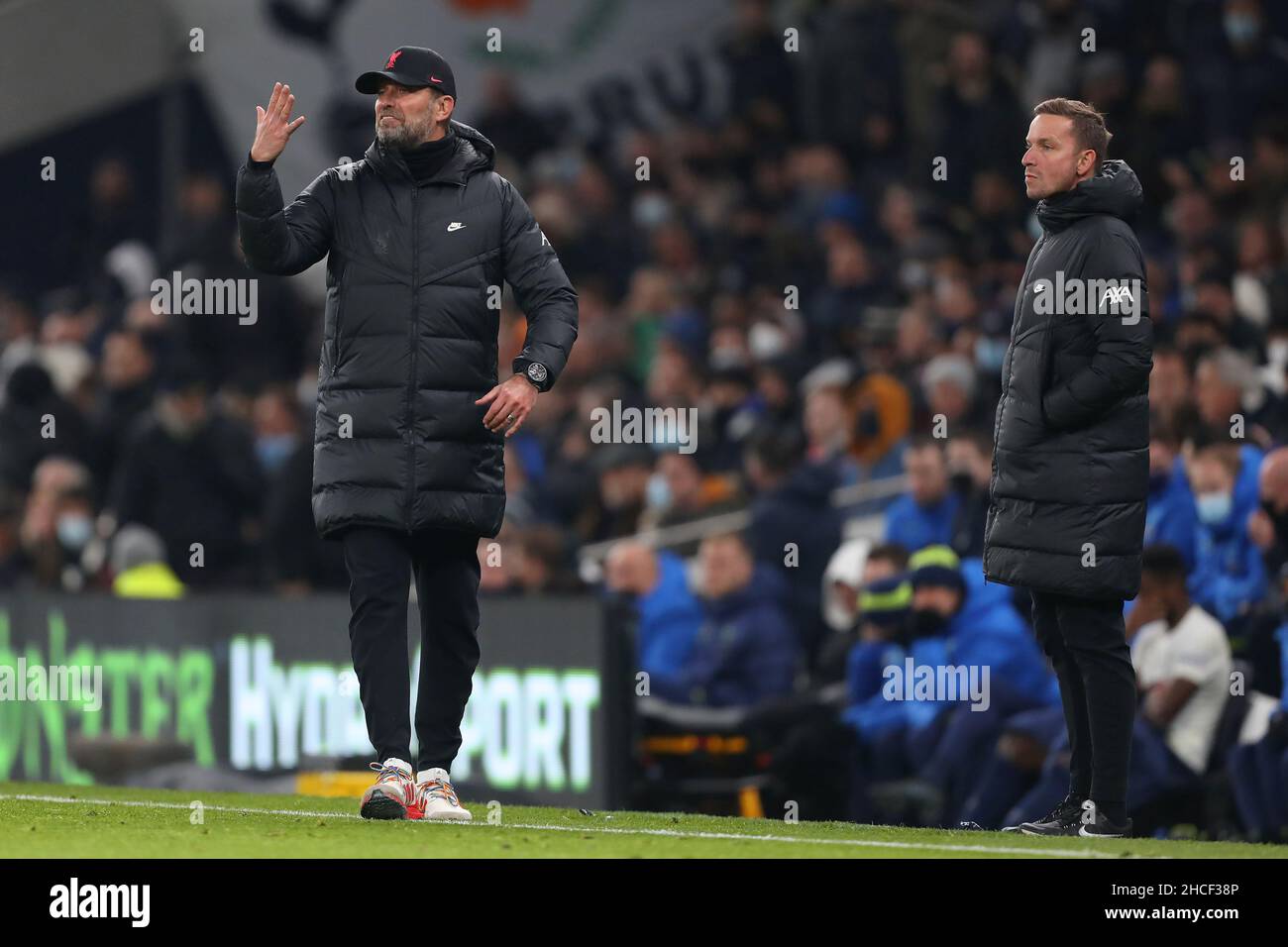 Manager of Liverpool, Jurgen Klopp (L) and Assistant coach of Liverpool ...
