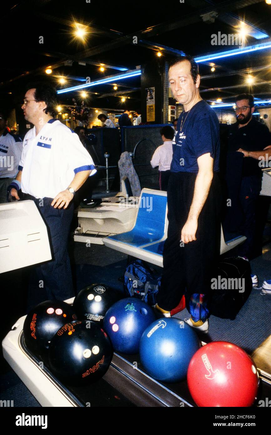 Archives 90oes: Bowling players, Lyon, France, 1995 Stock Photo - Alamy