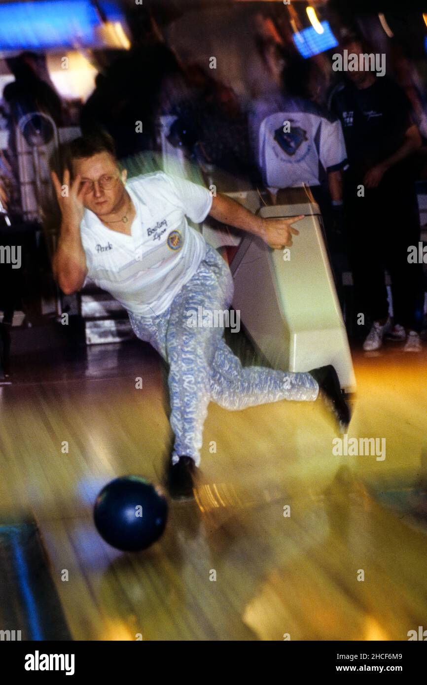 Archives 90oes: Bowling players, Lyon, France, 1995 Stock Photo - Alamy