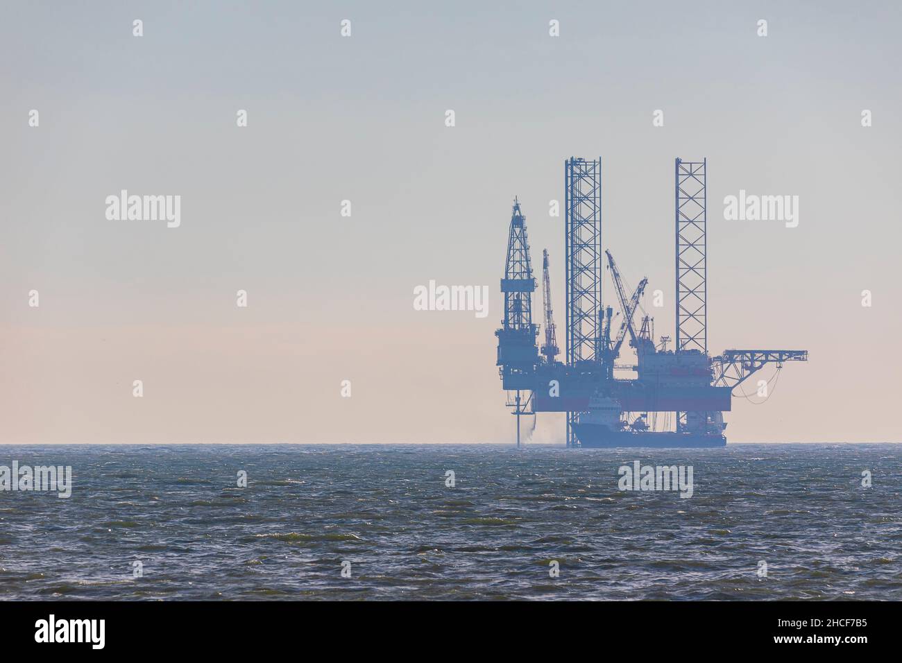 Offshore platform open hi-res stock photography and images - Alamy
