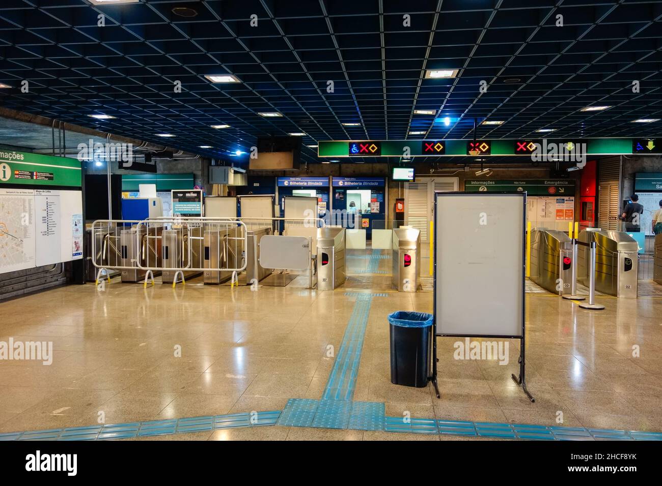 Beautiful shot subway station hi-res stock photography and images - Alamy