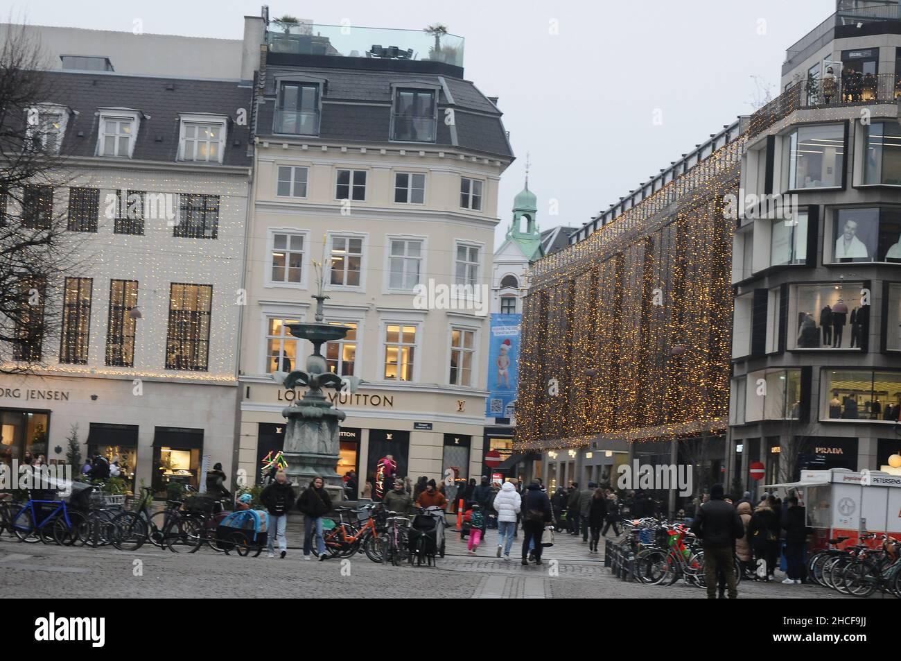 Copenhagen/Denmark./28 December 2021/ Visitors and shoppers on stroget ...