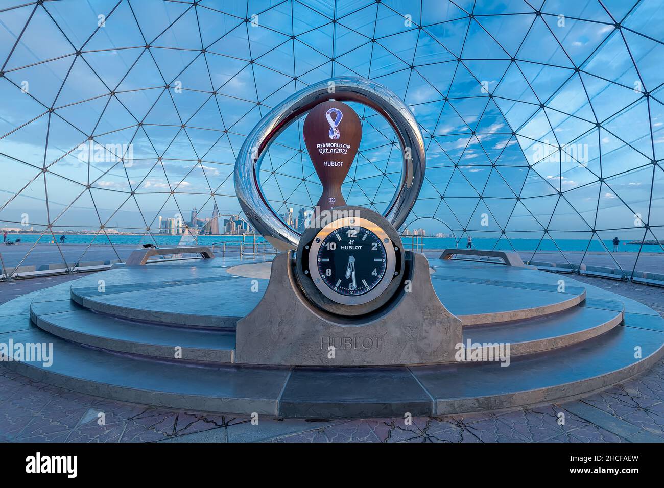 FIFA World Cup Qatar 2022 Official Countdown Clock unveiled with one ...