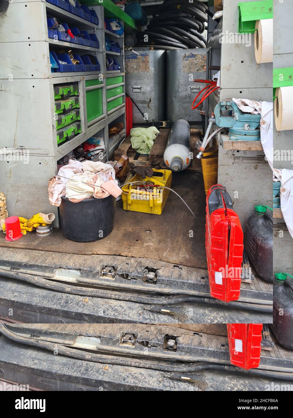 Order in the van for a perfectly organized cargo space Stock Photo - Alamy