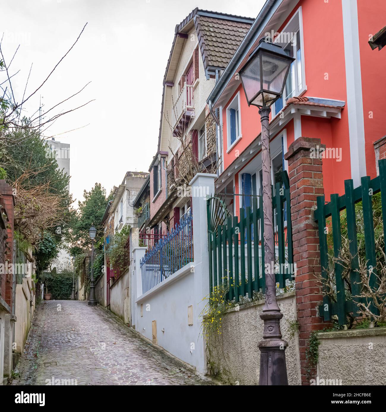 Paris, picturesque neighborhood of the Mouzaia, in the 19e ...