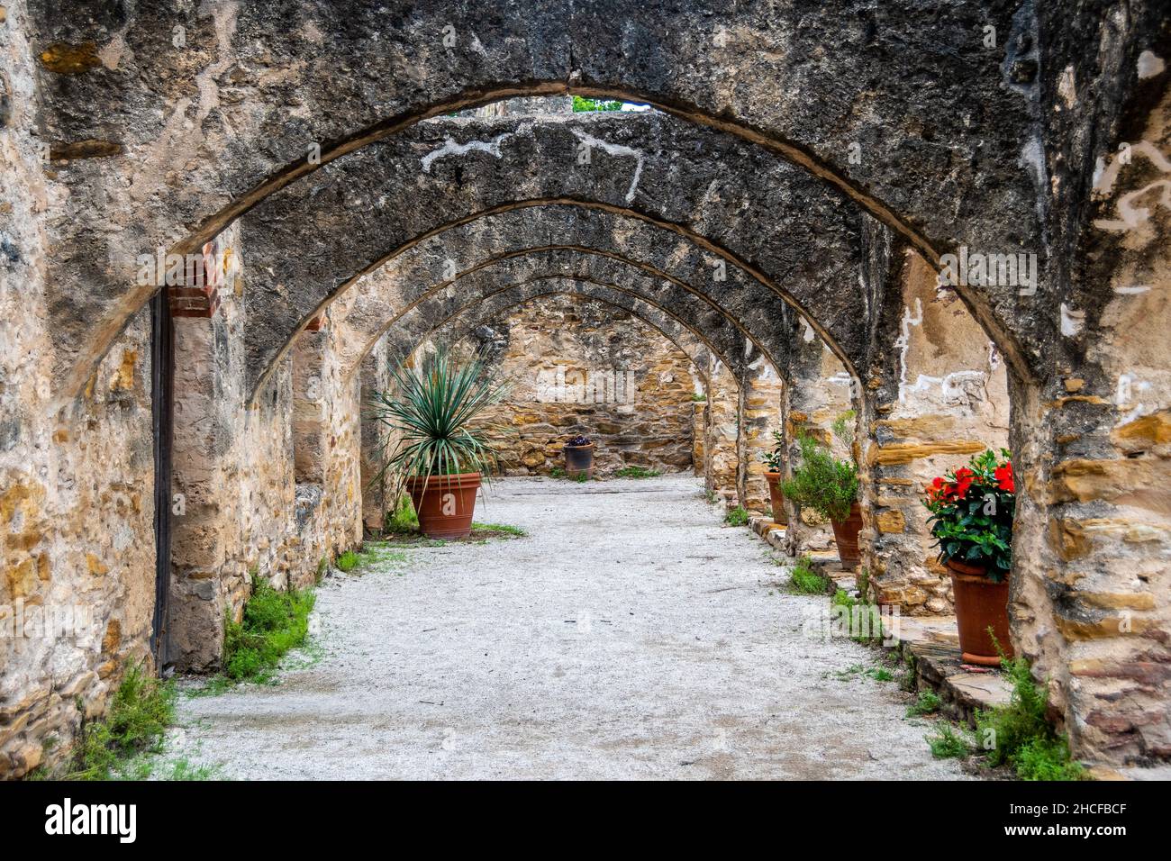 Arches over a walkway cascade into the distance Stock Photo - Alamy