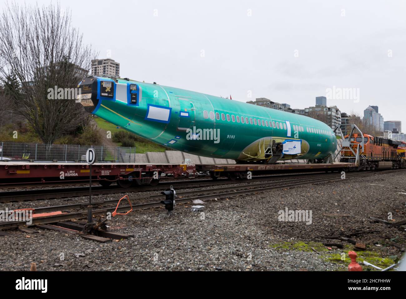 Seattle, USA. 13 Nov, 2021: A Boeing plane downtown seattle on rail ...