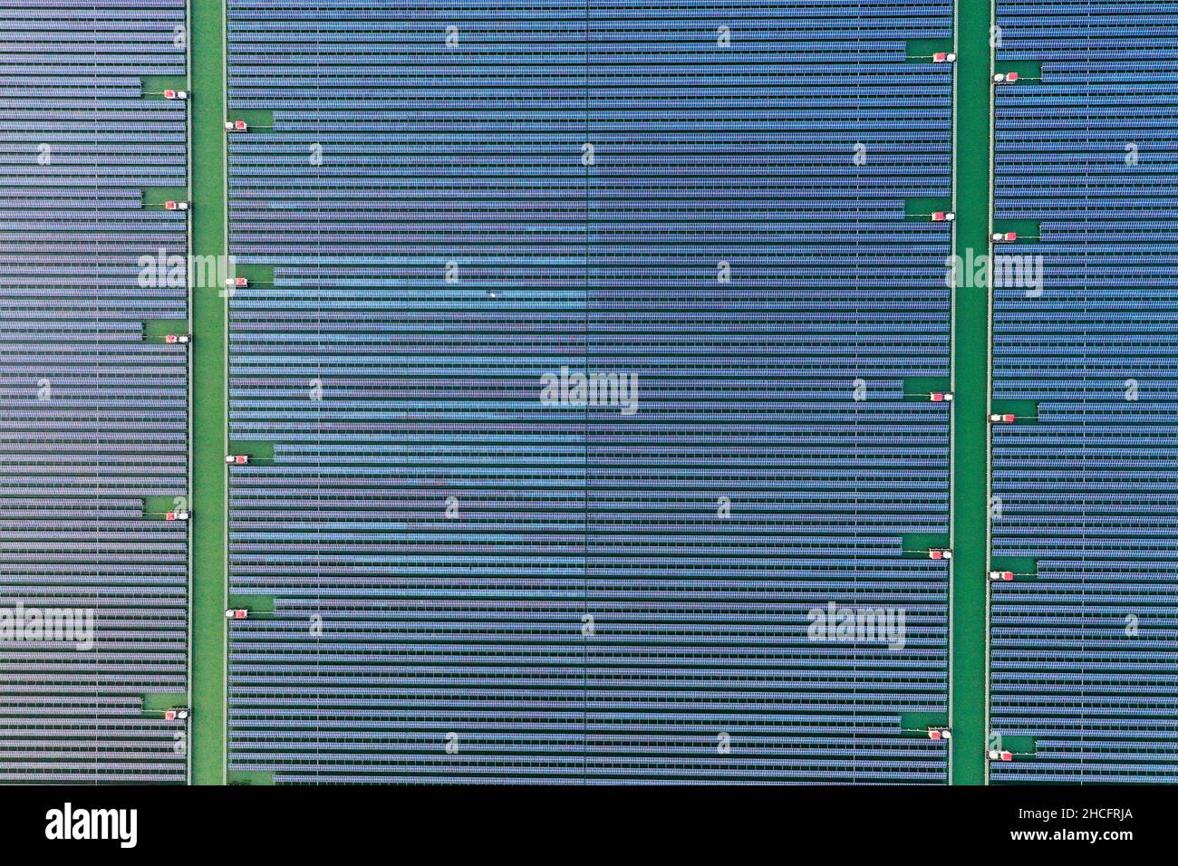 Chinese solar panels hi-res stock photography and images - Alamy