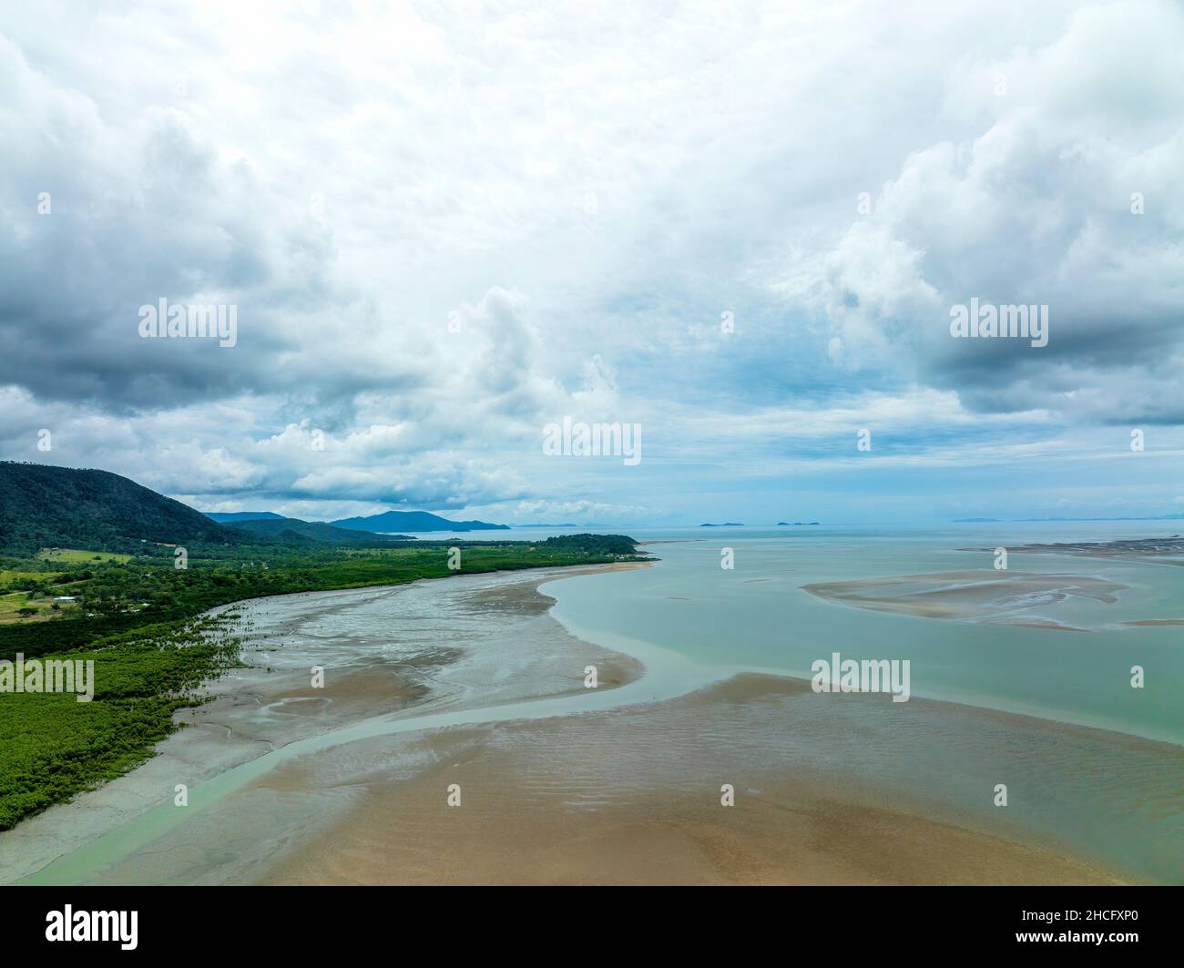 Conway beach australia hi-res stock photography and images - Alamy