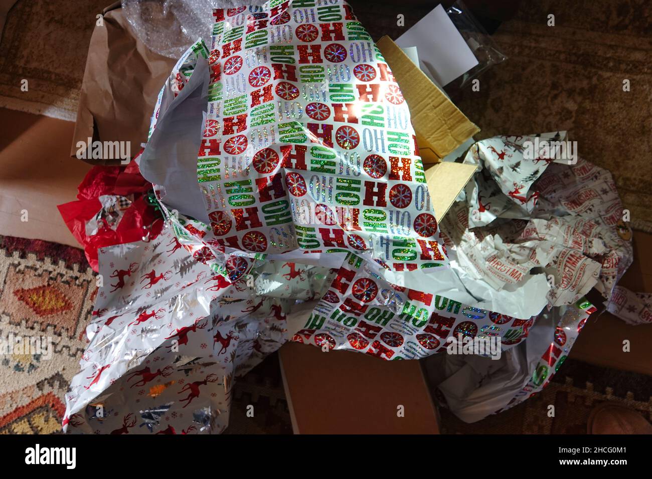 Waste wrapping paper hi-res stock photography and images - Alamy