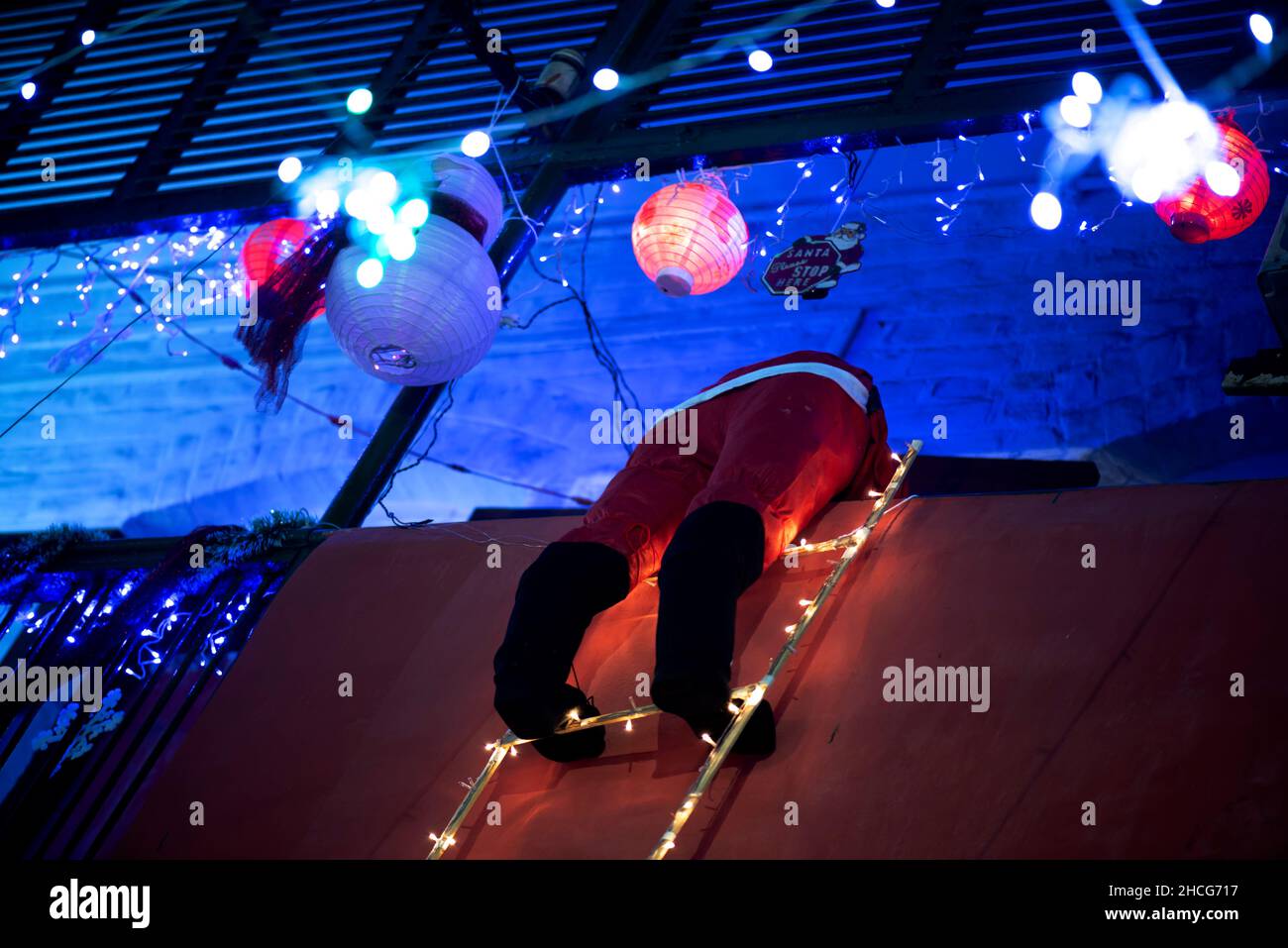 India santa claus hi-res stock photography and images - Alamy
