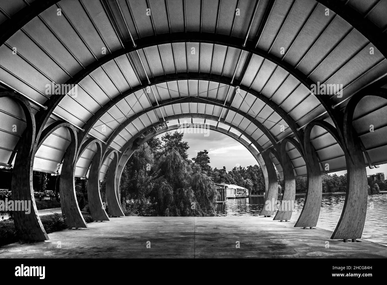 Enclosed structure hi-res stock photography and images - Alamy