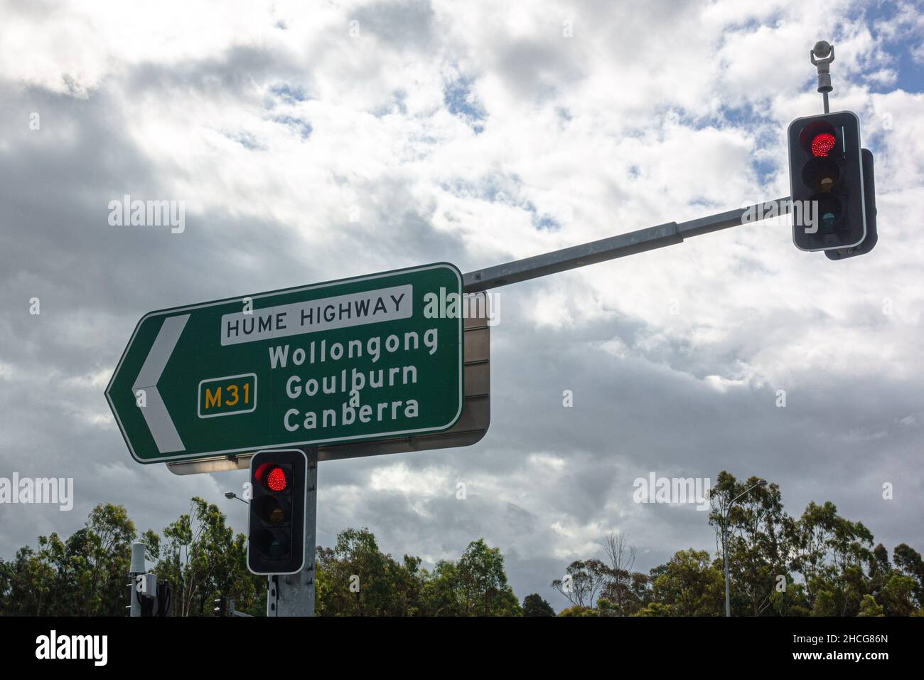 A road sign for the M31 Hume Highway in Campbelltown Stock Photo - Alamy