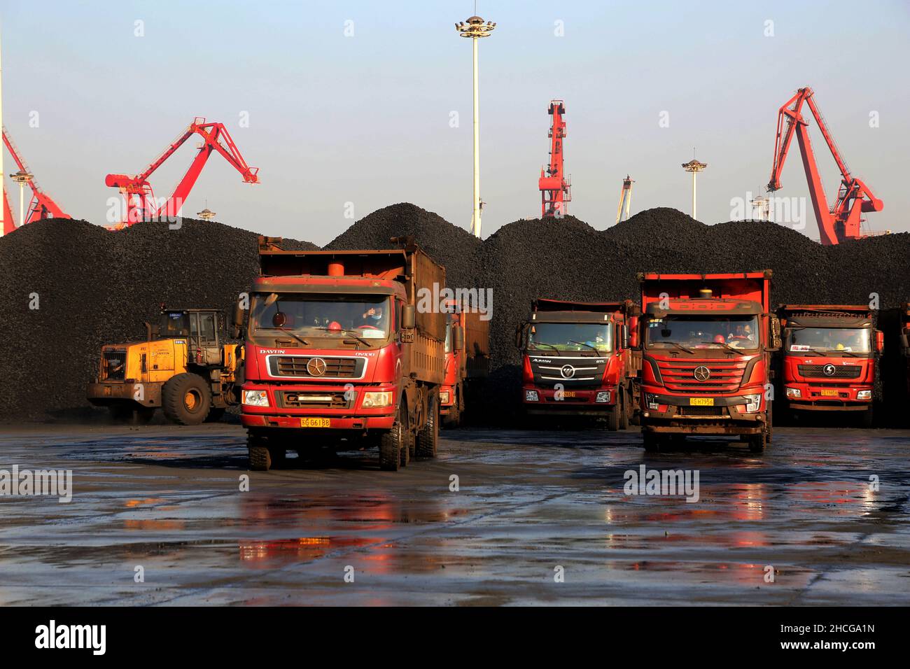 Coal train power plant hi-res stock photography and images - Alamy