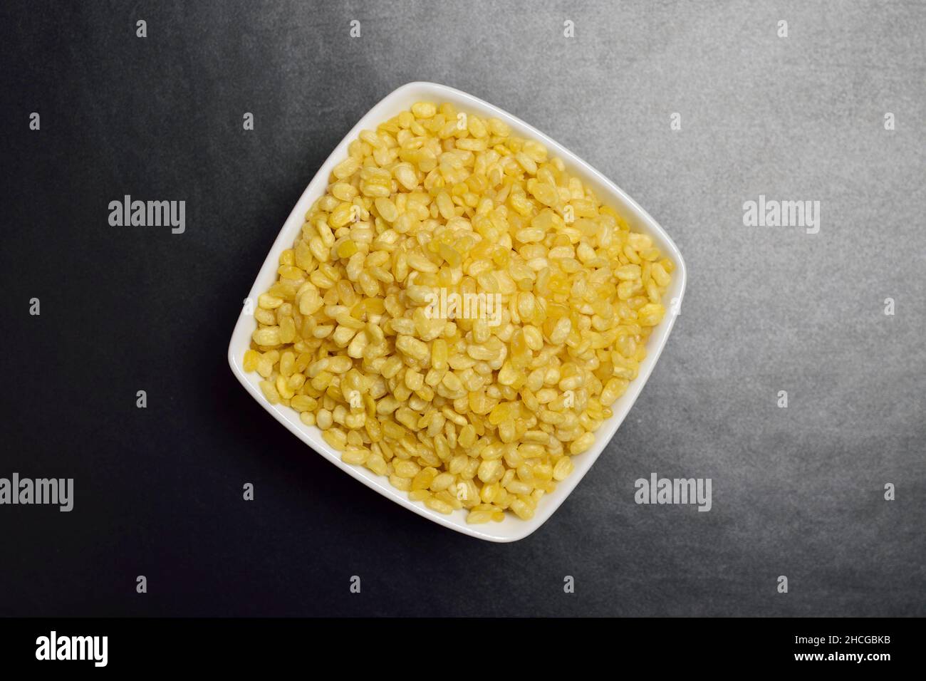 Moong dal namkeen hi-res stock photography and images - Alamy