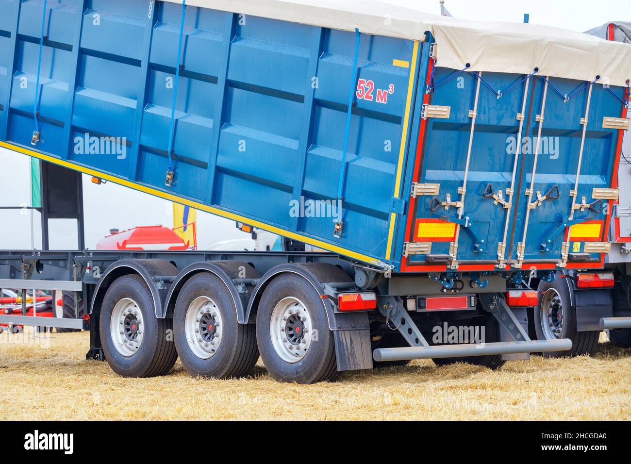 3 axles semi trailer truck hi-res stock photography and images - Alamy