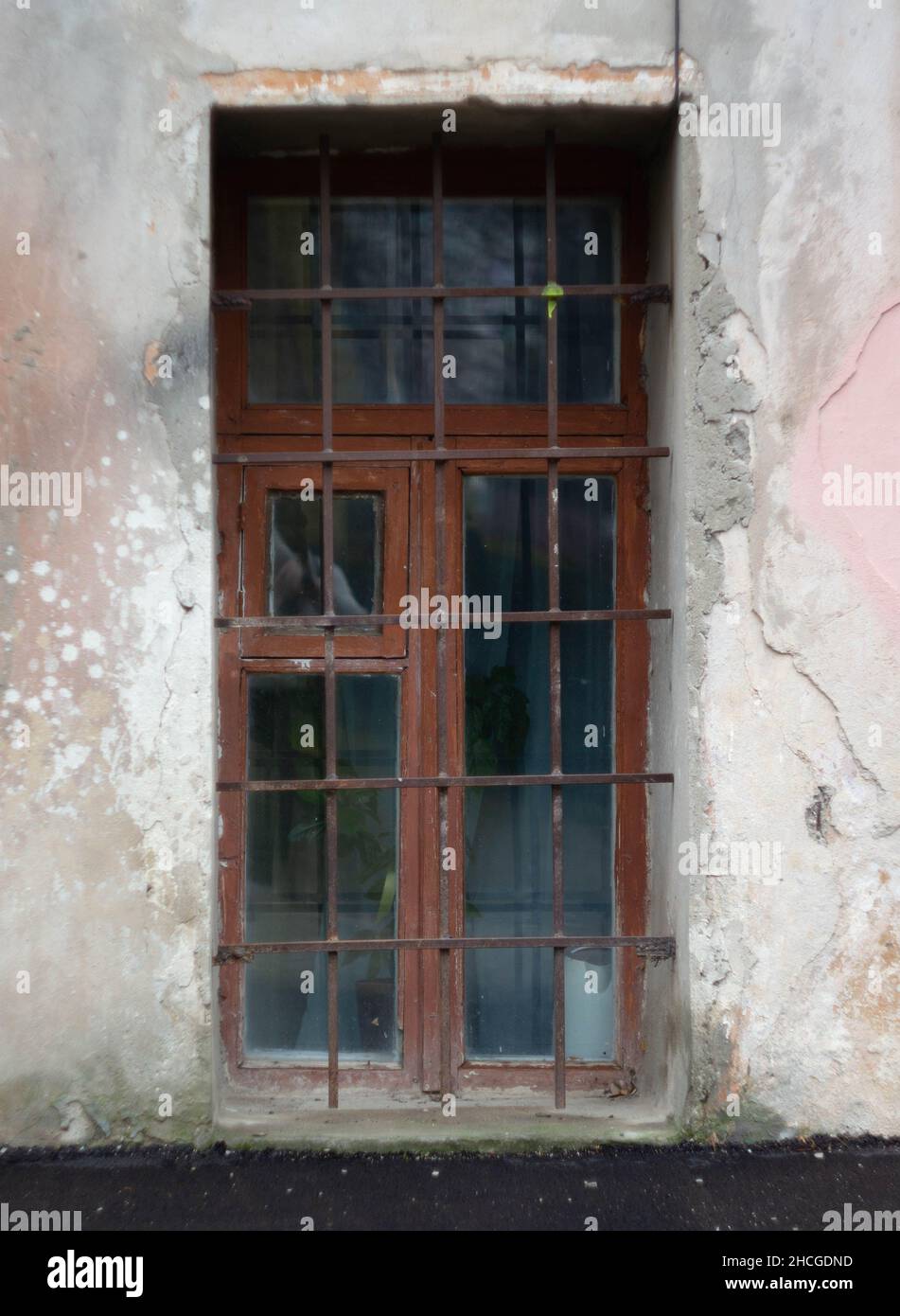 Broken daytime hi-res stock photography and images - Alamy