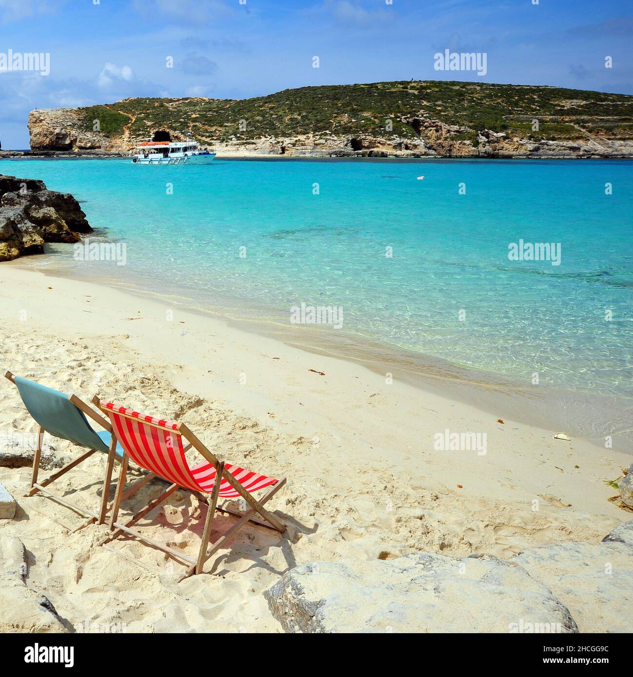 Blue lagoon comino island malta hi-res stock photography and images - Alamy