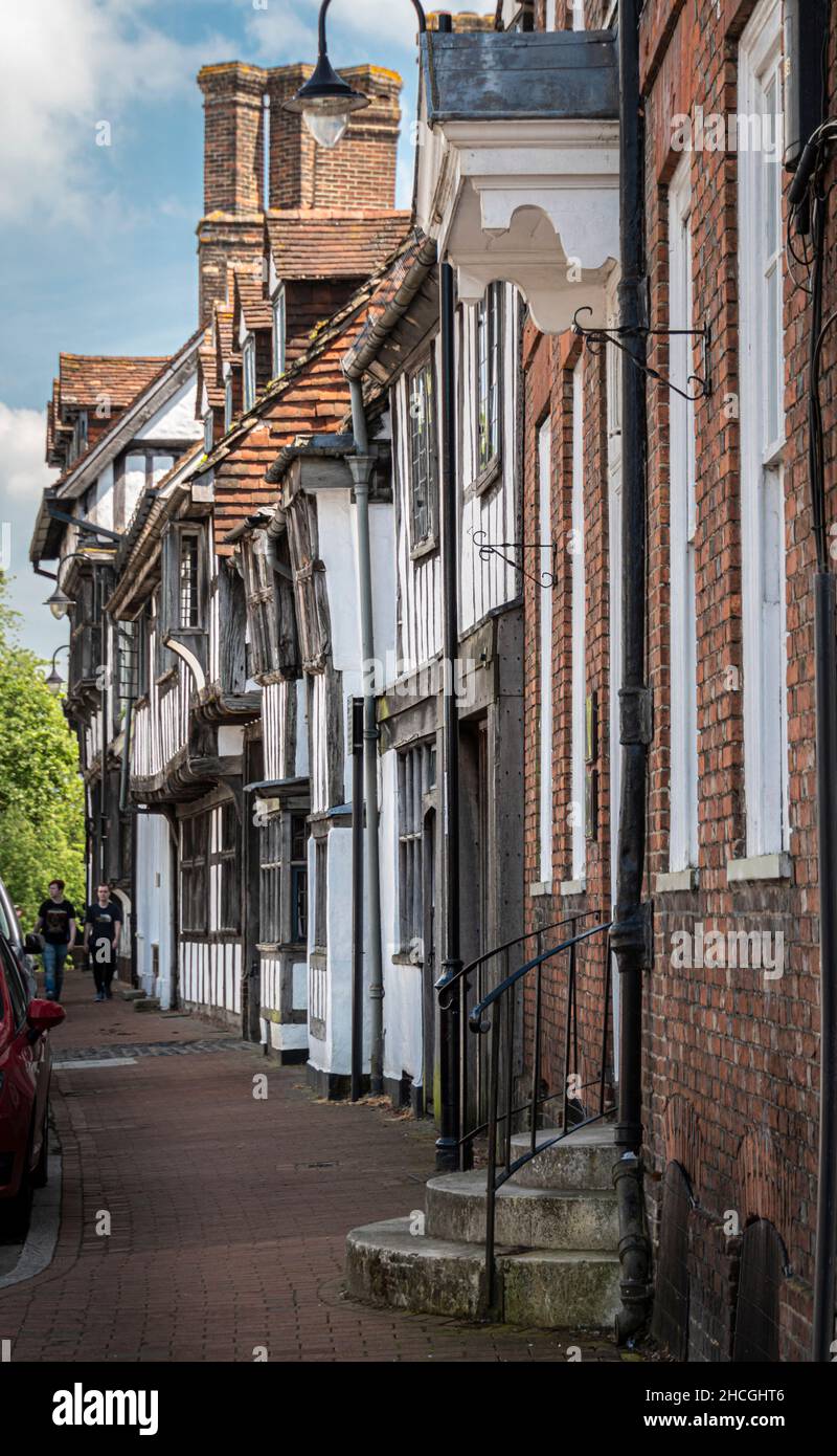 Tudor building east grinstead hi-res stock photography and images - Alamy