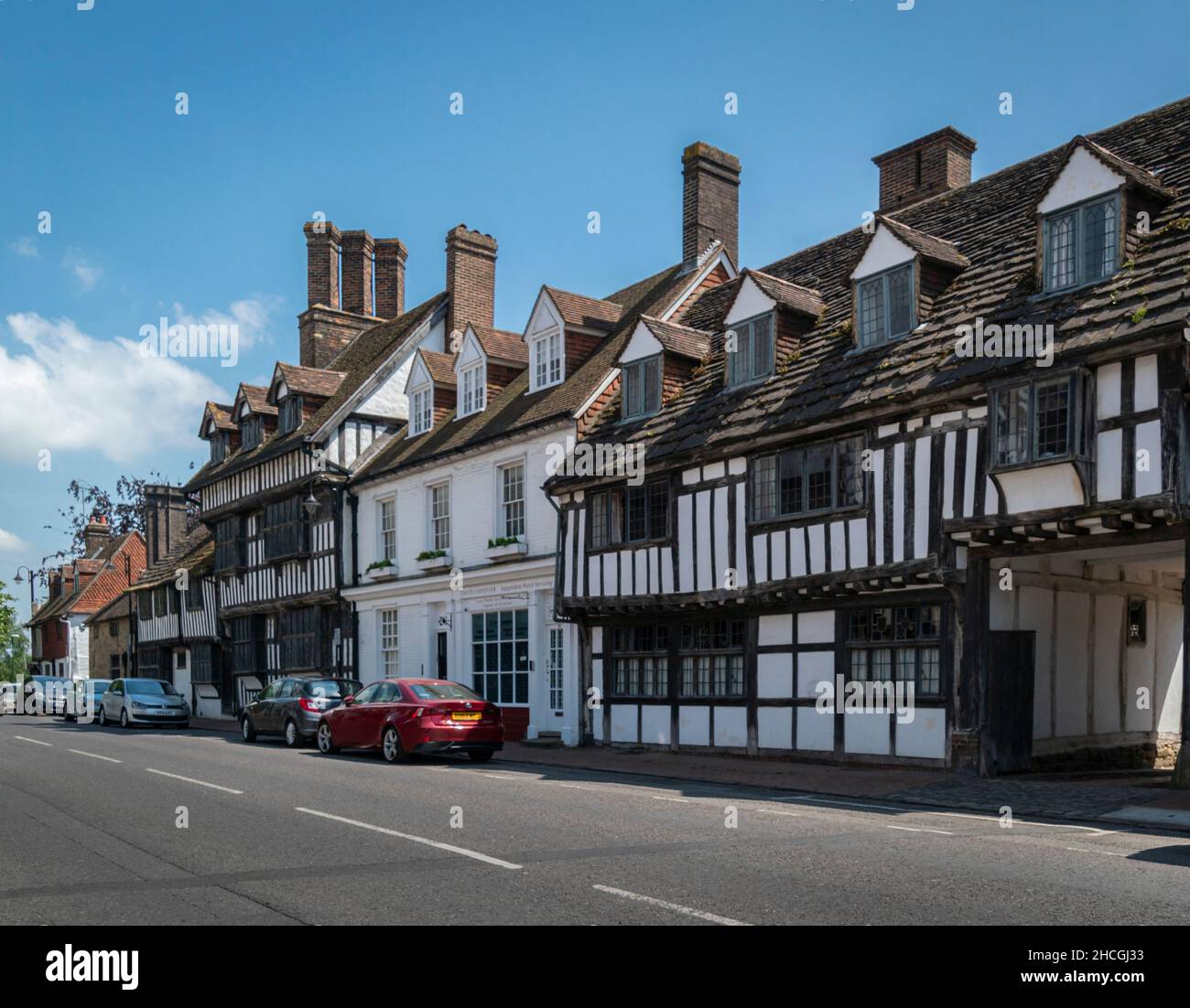 Tudor building east grinstead hi-res stock photography and images - Alamy