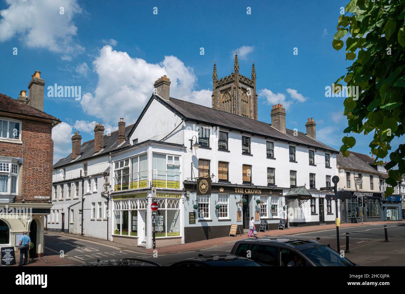 East grinstead historic high street hi-res stock photography and images ...
