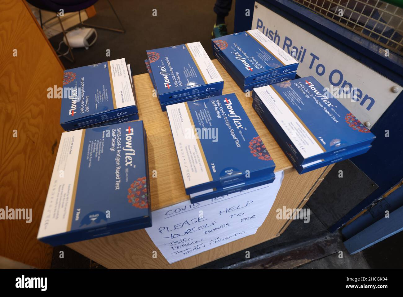 Lateral flow test center hi-res stock photography and images - Alamy