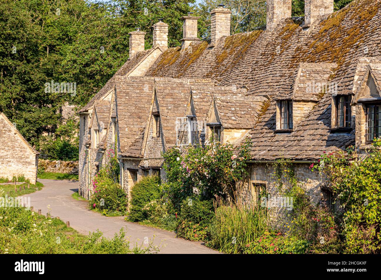 Typical Cotswold Cottages High Resolution Stock Photography and Images ...