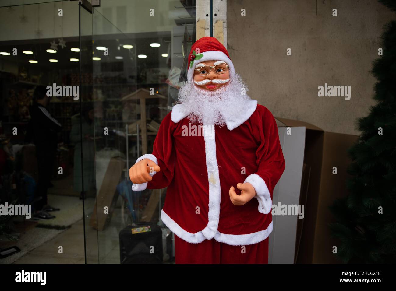 Aviv santa hi-res stock photography and images - Alamy