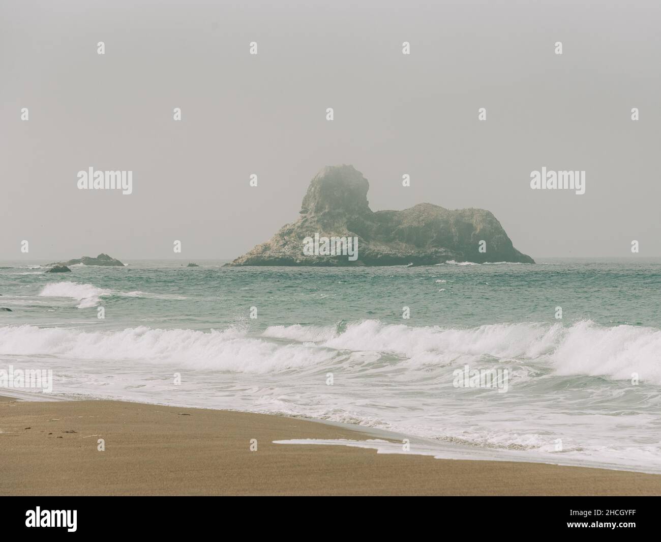 Sea stack in the Pacific Ocean, seen from the Elephant Seal Viewing ...