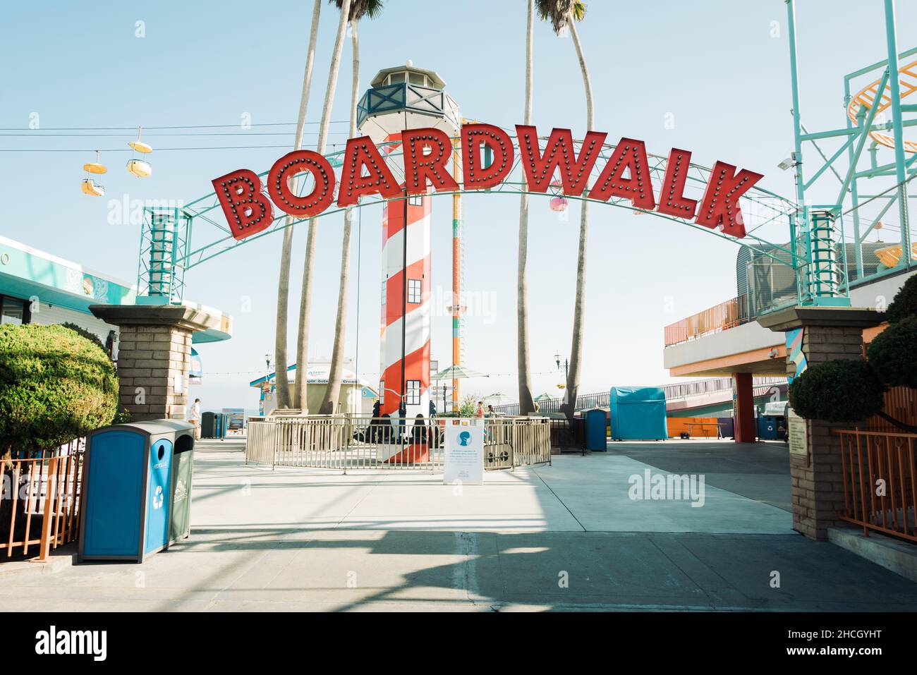 Vintage santa cruz boardwalk hi-res stock photography and images - Alamy