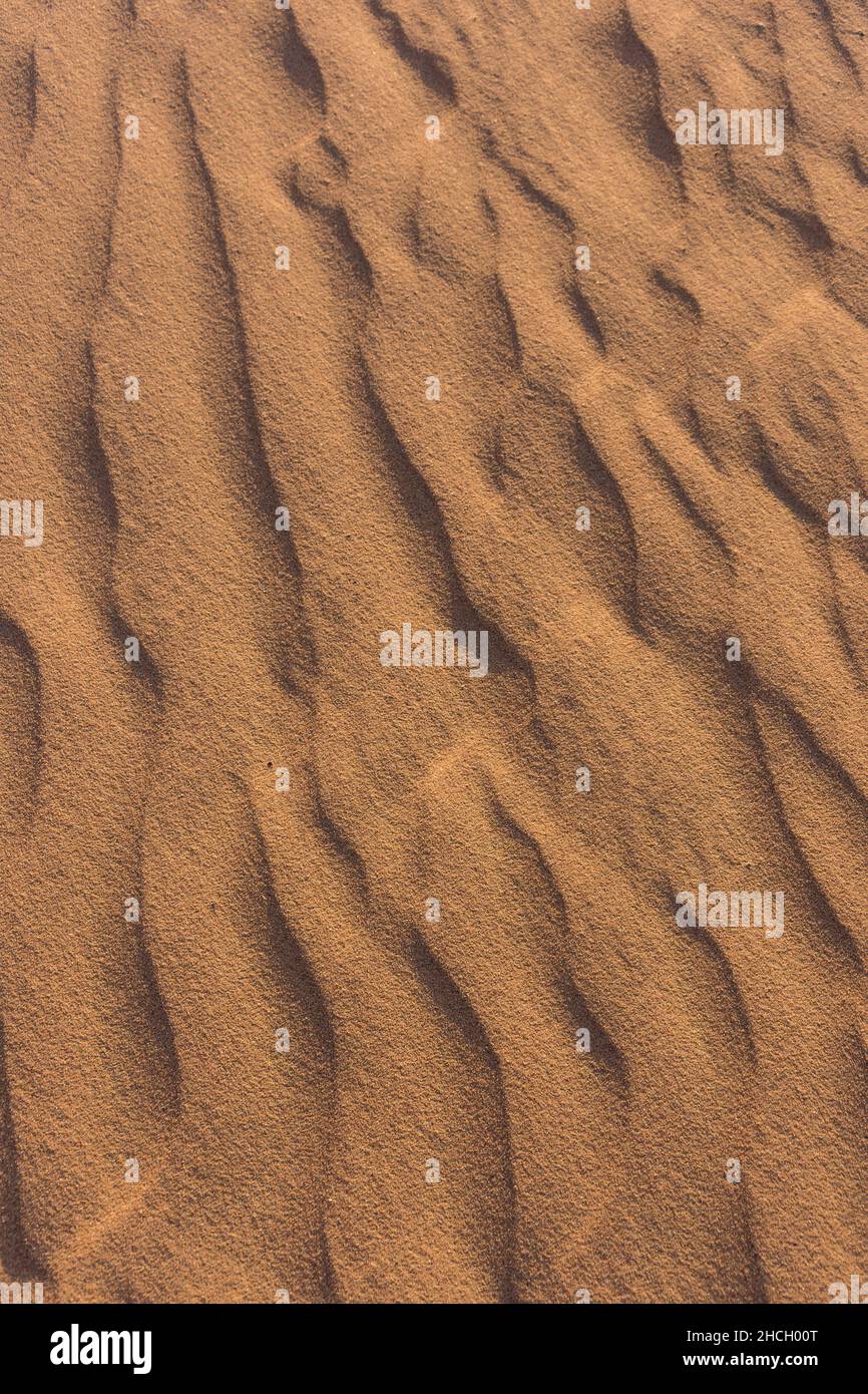 Textures in desert sand in brown and red color Stock Photo - Alamy