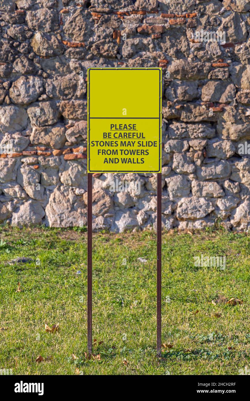 Please do not throw stones at this sign hi-res stock photography and ...
