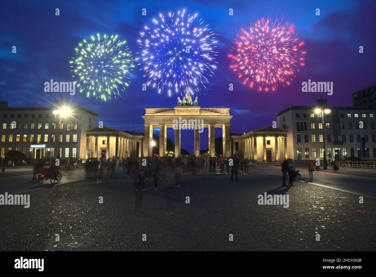 Celebrate at the gate hi-res stock photography and images - Alamy