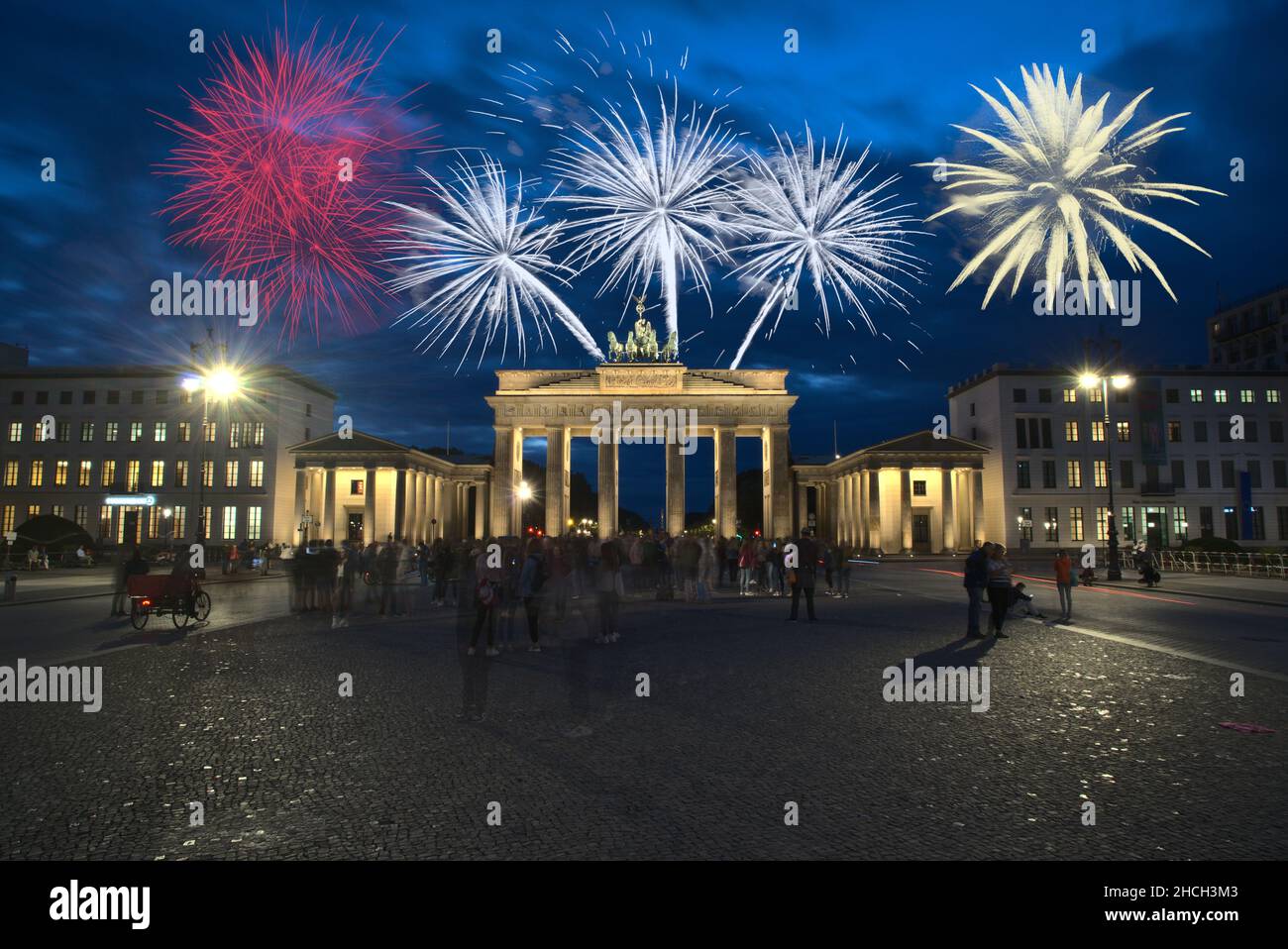 Celebrate at the gate hi-res stock photography and images - Alamy