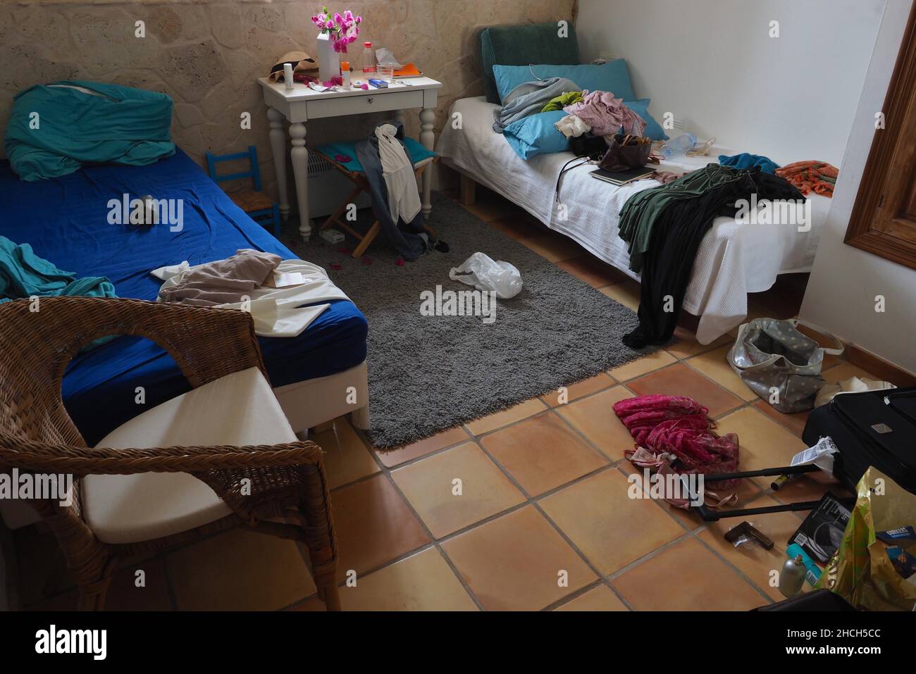 Untidy room hi-res stock photography and images - Alamy