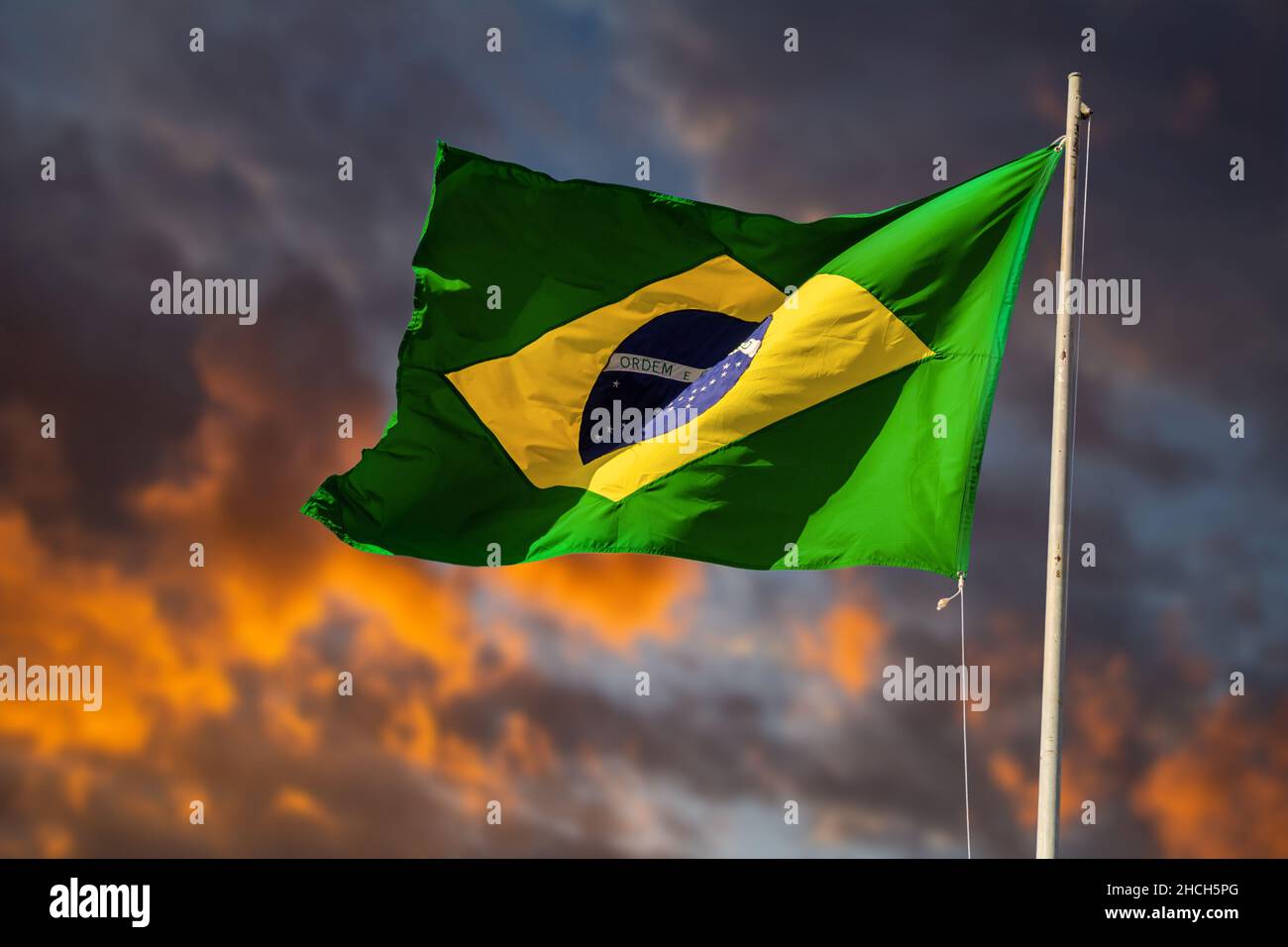 Flags hoisted national flag hi-res stock photography and images - Alamy