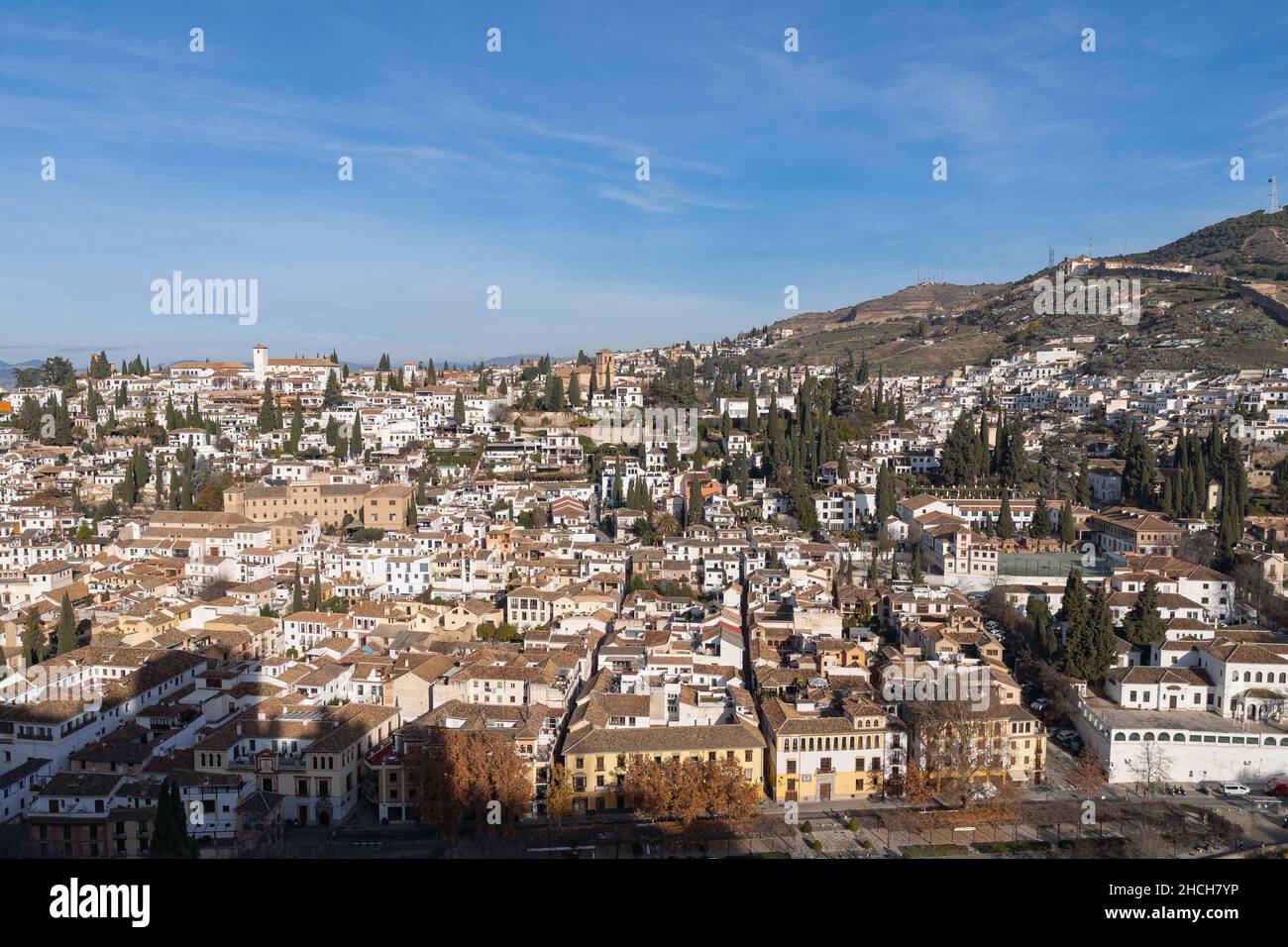Alhambra in granada and the mountain range hi-res stock photography and ...