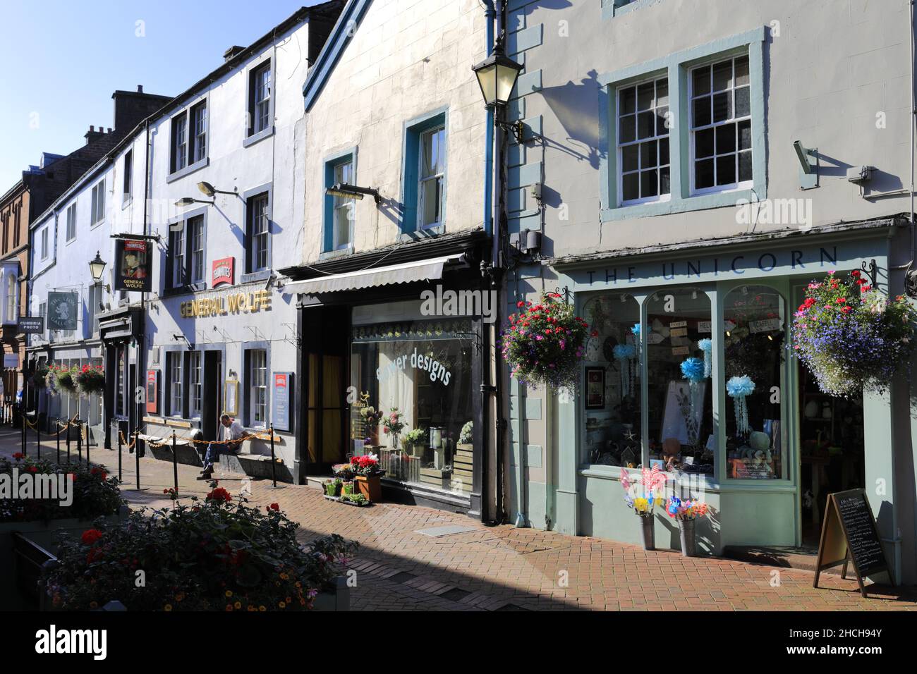 Architecture and shops in Little Dockray street, Penrith town, Cumbria ...